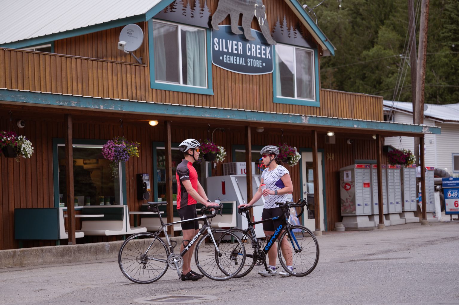 Grocery Stores Archives - Official Shuswap Tourism Website